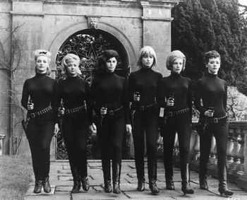 Agent secret 00.0H contre docteur Crow (Carry on Spying)