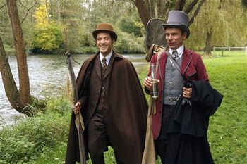 Chez Maupassant : Deux Amis: on tv